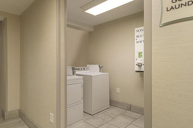 La Quinta Inn & Suites Cleveland Airport West CLE With Parking & Shuttle